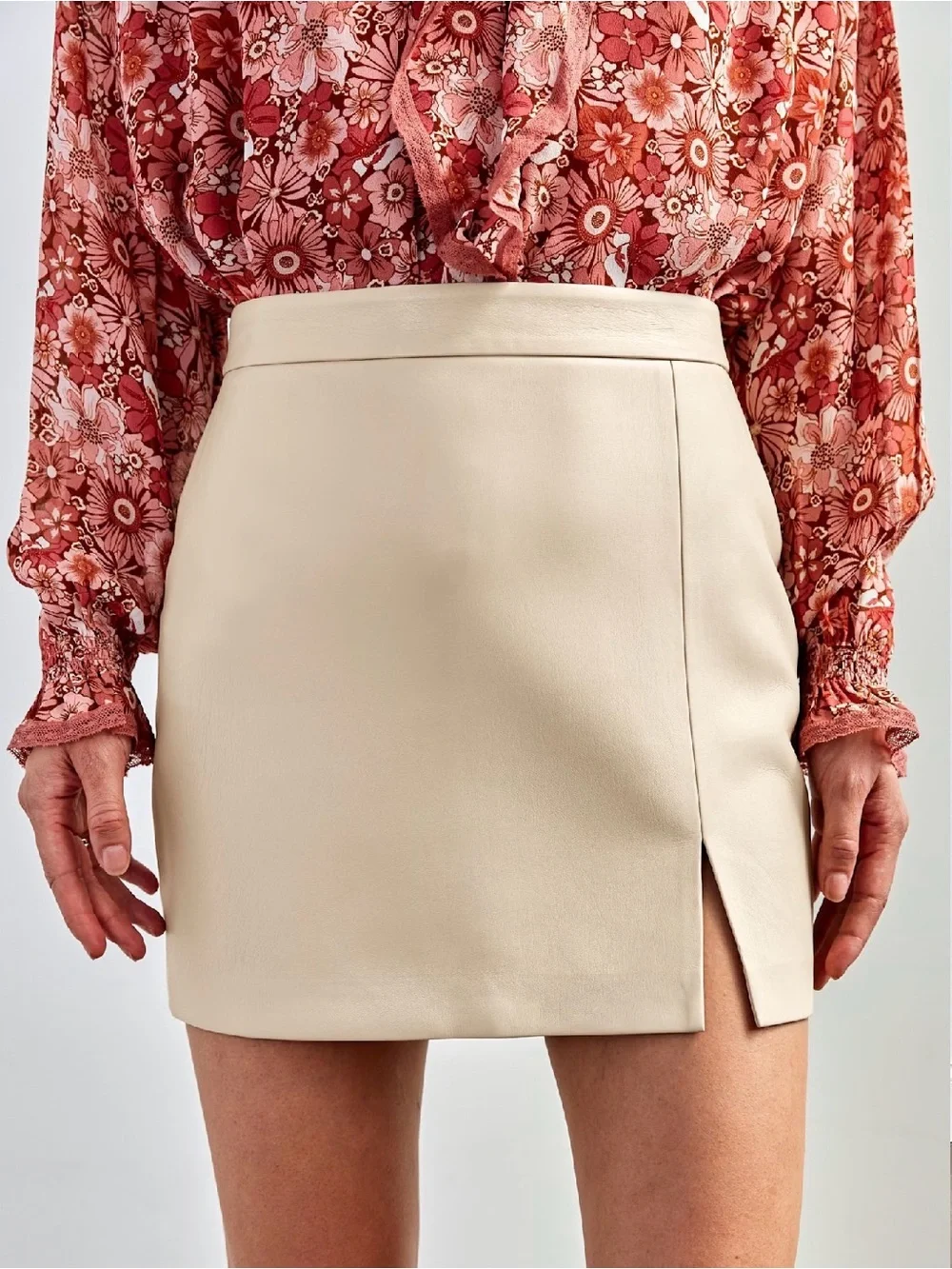 Wilfred | Skirts | Aritzia Wilfred Patio Vegan Leather Skirt Never Worn ...